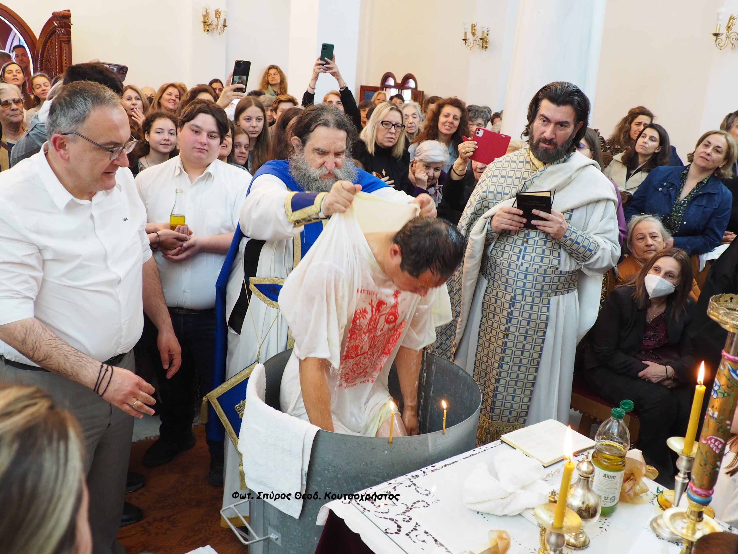 Τρεις Κινέζοι βαπτίστηκαν την Κυριακή των Βαΐων στην Ιερά Μονή Αγίων ...