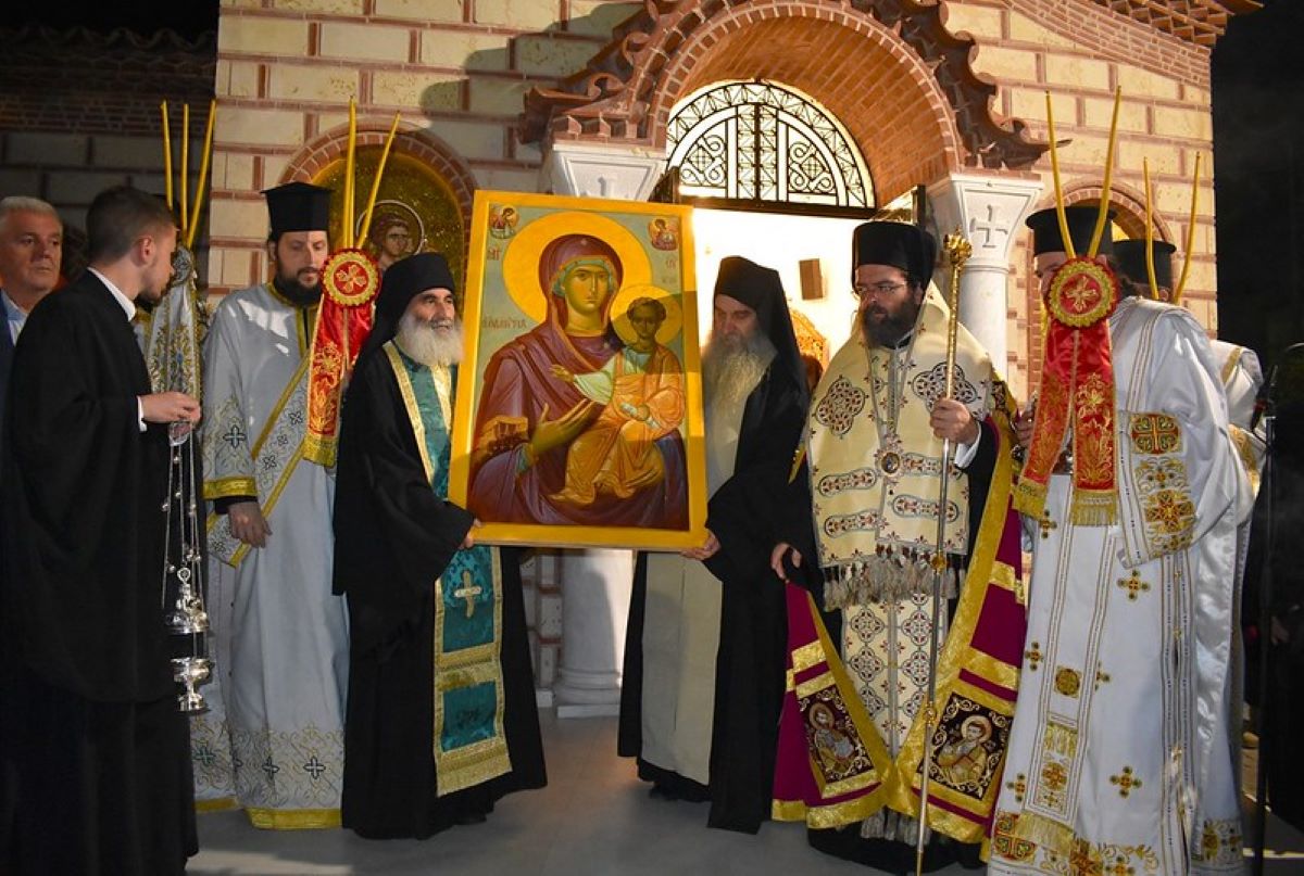 Απο το Αγιον Ορος στην Κομοτηνή: Υποδοχή της εικόνας της Παναγίας ...