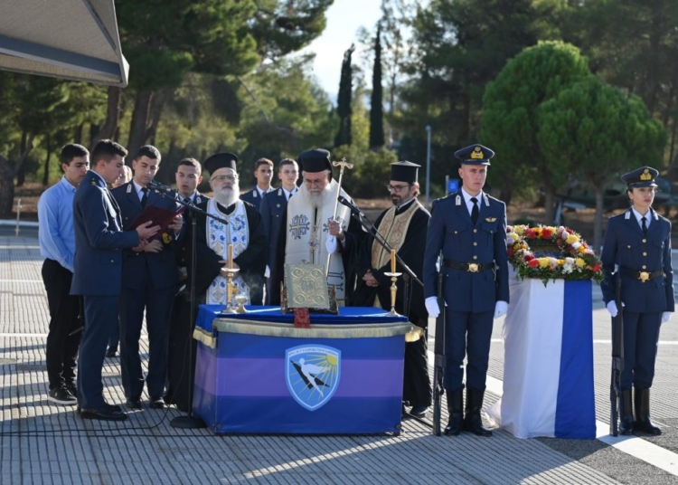 Η ΠΙΟ ΠΑΛΙΑ!!! Η ΦΑΝΟΥΡΟΠΙΤΑ ΤΗΣ ΠΡΕΣΒΥΤΕΡΑΣ !! ΑΛΛΕΣ 2 ΕΥΛΟΓΗΜΕΝΕΣ ...