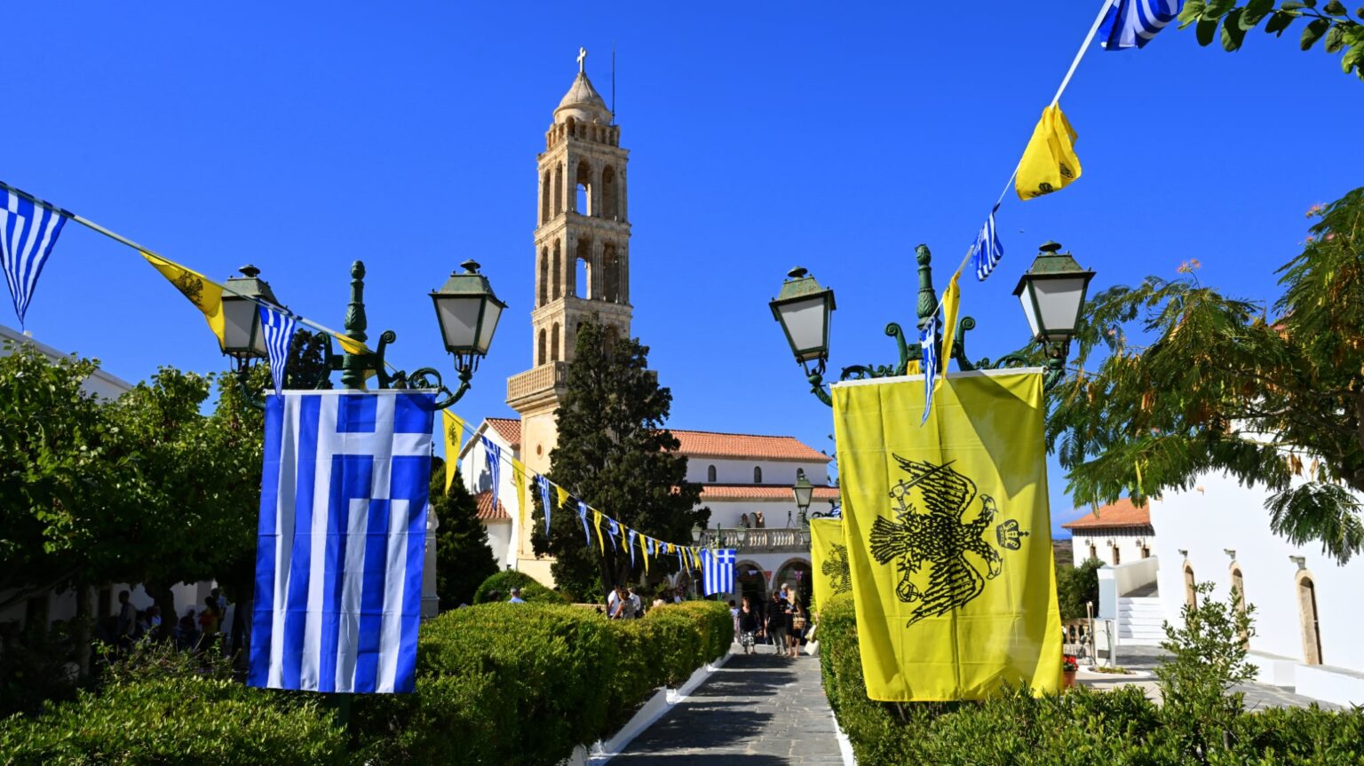 ΚΥΘΗΡΑ: Μεγαλοπρεπής εορτασμός της Παναγίας Μυρτιδιώτισσας – Συγκίνηση ...