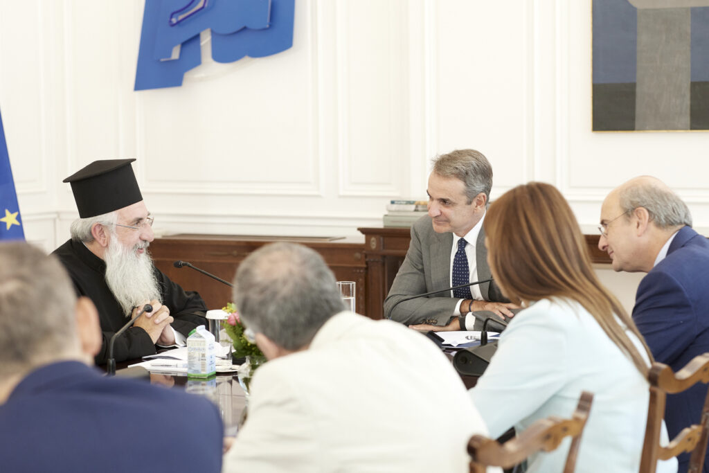 Μητσοτάκης προς Εκκλησία Κρήτης: Η τροπολογία δεν αλλάζει – Σε αδιέξοδο ...