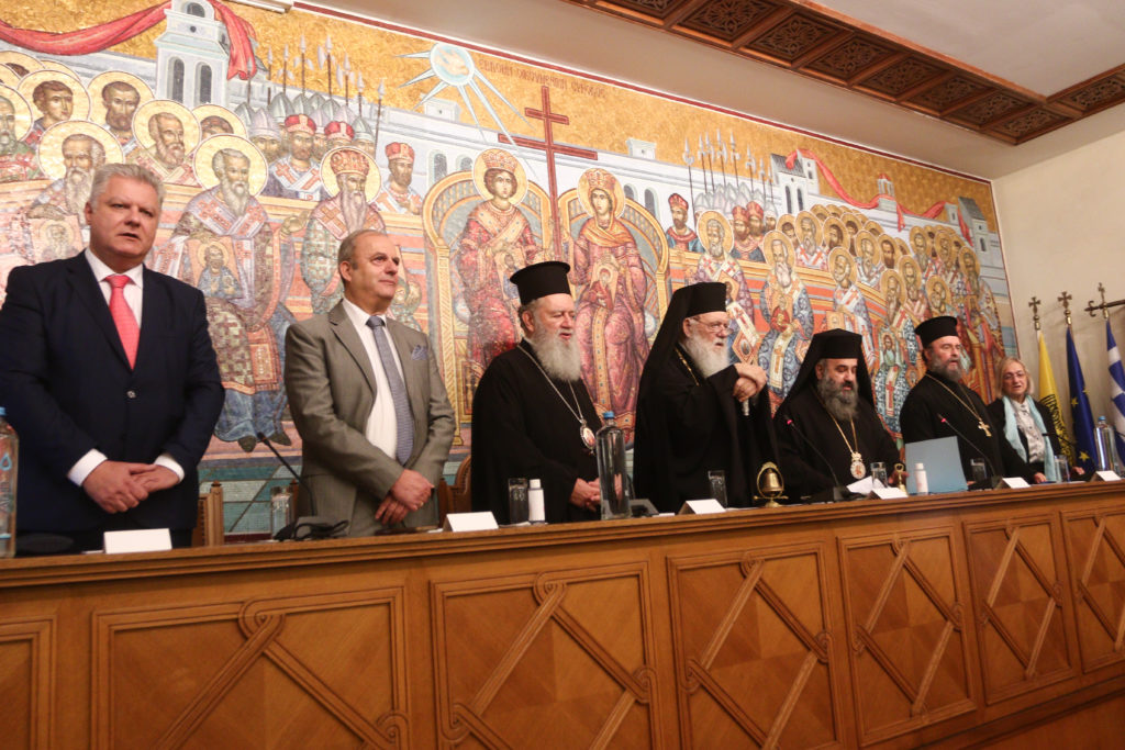 ΕΚΚΛΗΣΙΑ ΕΛΛΑΔΟΣ: Η Ιερά Σύνοδος τίμησε τον Προστάτη της, Άγιο Φώτιο ...